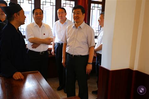 全国政协副主席巴特尔一行到西安八仙宫视察调研 宫观新闻 陕西省道教协会官方网站