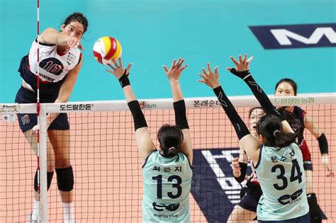 V리그포커스 야스민의 부상 여자부 선두 싸움의 최대 변수될까 파이낸셜뉴스