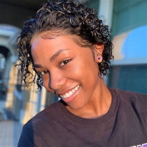 Hot Beauty Hair Popular Bouncy Curly Bob Frontal Lace Wig Hot Beauty Hair