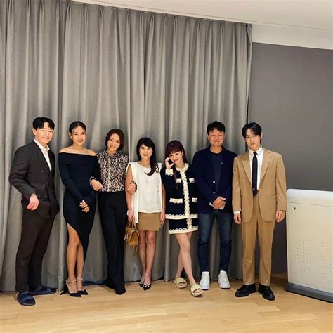 ファン・ジョンウムさんのインスタグラム写真 ファン・ジョンウムinstagram「이쁜순옥작가님과🐅주동민감독님홧팅 🧡💛💚💙💜」9月