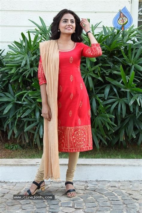 Preeti Shukla Photos Photo 7 Of 14