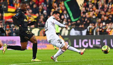 MESSI FUE TITULAR EN EL EMPATE AGÓNICO DEL PSG El Gráfico