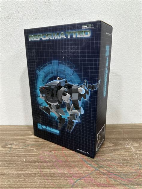 Transformers Mmc R 40 Jaguar Instock Hobbies And Toys Toys And Games On