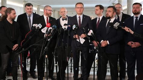 Rozłam w Konfederacji Poseł Dziambor usunięty z partii