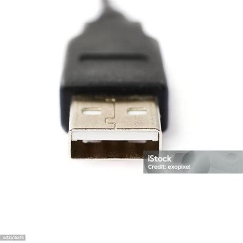 白い背景の上に分離されたusbケーブル Usbケーブルのストックフォトや画像を多数ご用意 Usbケーブル クローズアップ スクエア
