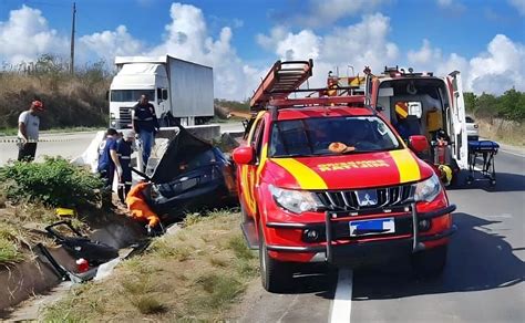 Acidente Na Br 101 Deixa Quatro Feridos E Uma Pessoa Morta Em Alagoas