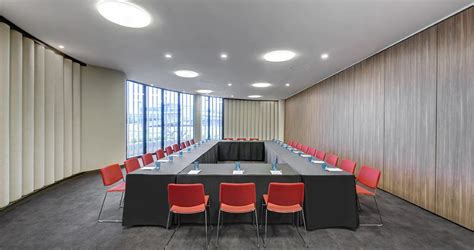 Cbr2 Room Outincanberra