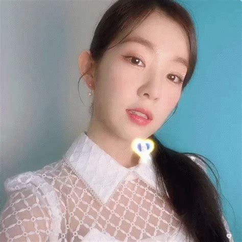 Behtokki Irene GIF Behtokki Irene Irene Red Velvet คนพบและแชร GIF