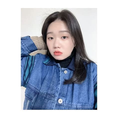 Vicky82814 • Threads Say More