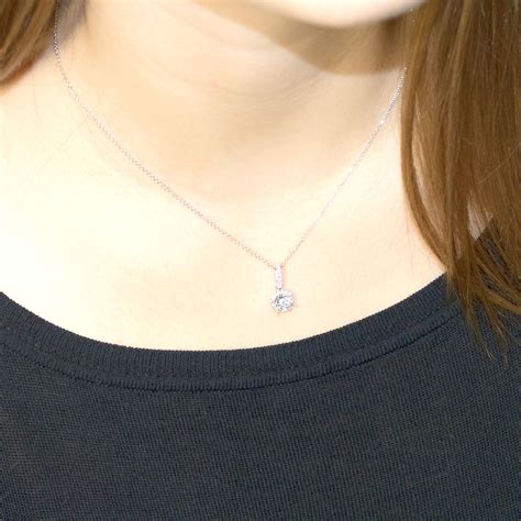 Round Halo Diamond Necklace Pendant 232 Carats Gold Or Platinum