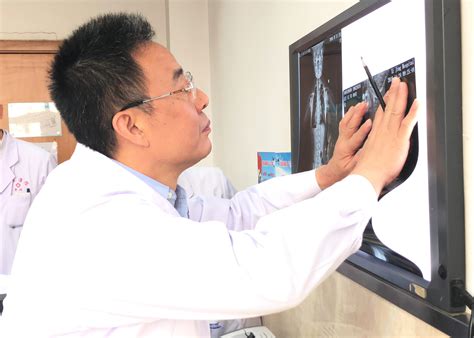 案例早发性脊柱侧弯的生长棒治疗 健康160