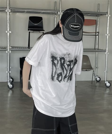 🚀당일발송 기획💥스트릿룩 프린팅 하프티셔츠 오버핏 반팔티 레이어드 나염 이너티 에이블리