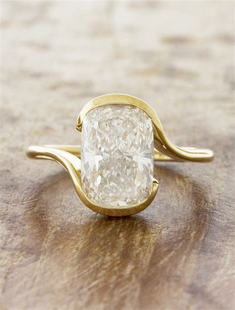 Salomé Sleek Curved Bypass Bezel Engagement Ring With Elongated