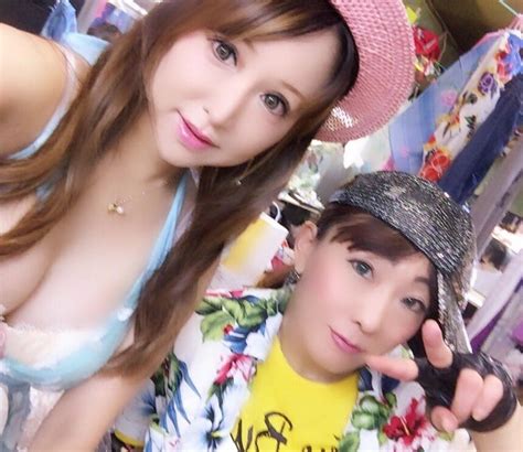 超セクシーで官能的なrikaさんのステージ 最高に可愛くて魅力的な踊り子さんのファン