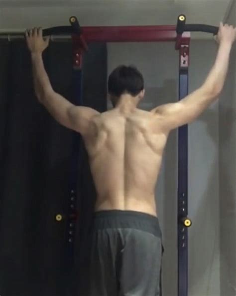 먹방 크리에이터 밴쯔 몸 인스티즈instiz 인티포털 카테고리