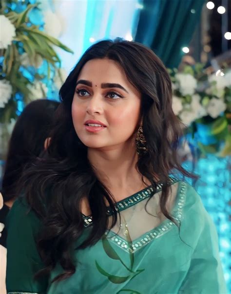 Pin By Navya Nikitha On Naagin 6 Tejaswi Prakash Indian Bride Makeup