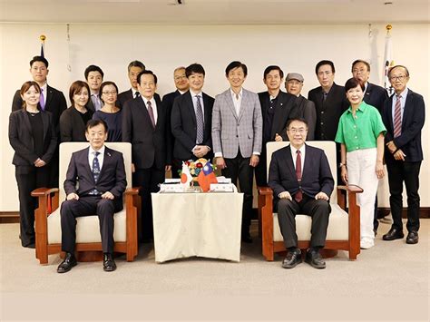 日靜岡縣藤枝市河野一行副市長拜會南市府 盼進一步交流