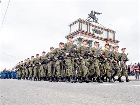 В Курске в День Победы прошёл военный парад - ИА REGNUM