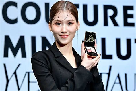 Twiceサナ、インスピレーション受けた土地は「東京」 学生時代に初訪問「輝いている方がたくさん」 Encount