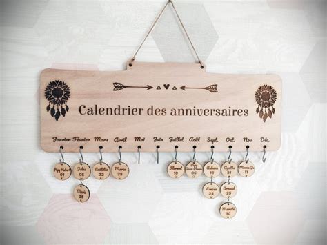 Calendrier perpétuel des anniversaires en bois Tribal Indien