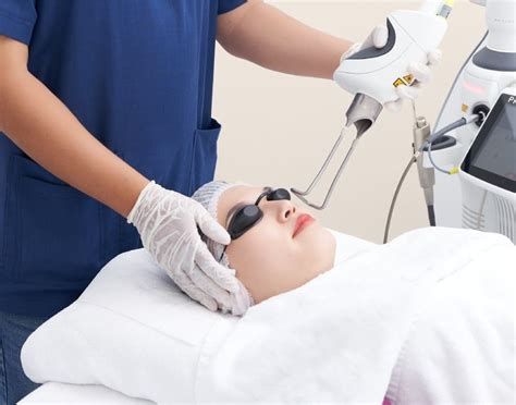 Trẻ hóa da bằng laser Các liệu trình laser trẻ hóa da công nghệ cao PPP