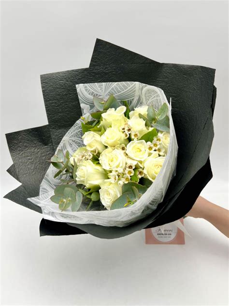White Rose Bouquet Delivery In Melbourne Flowers Express Co