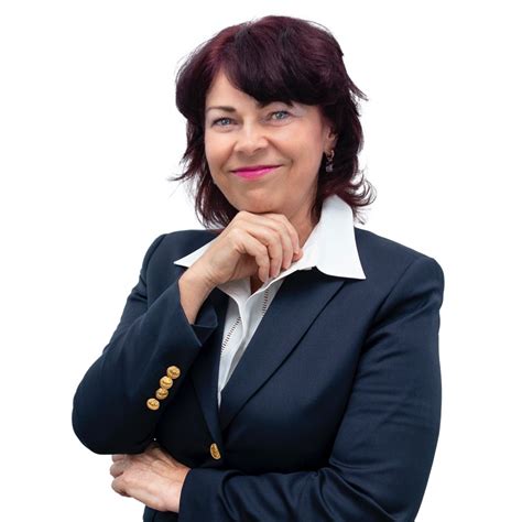 Miroslava Szlezak Wellington FL Real Estate Associate RE MAX Excellence