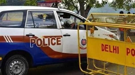 Delhi Police Arrest Armed Robbery Accused His Associate After Gunfight