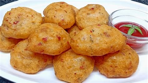 5 मिनट में बने कच्चे आलू और सूजी का इतना टेस्टी और लाजवाब नाश्ता
