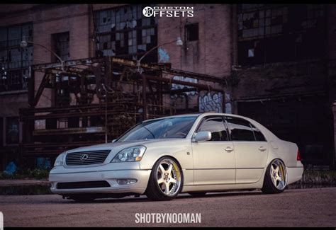 2001 Lexus Ls430 With 19x10 30 Wald Streifen And 23540r19 Goodyear