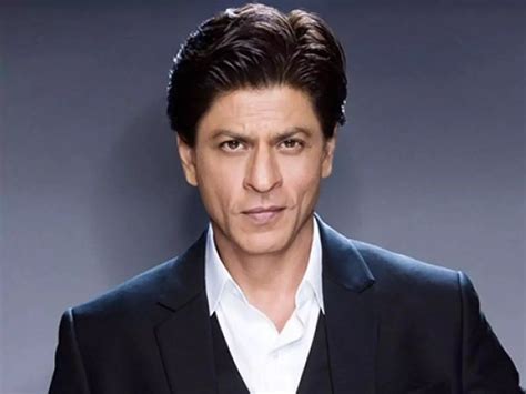 رقصة شاروخان على المسرح تتصدر الترند Jadeedoha