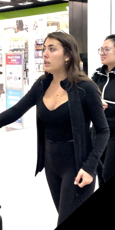 2 Cleavage Shots 1 Def Caught Me Forum