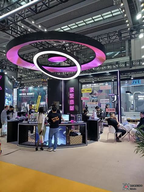 [展吧]展台3d模型与设计资源库，提供高品质原创3d模型下载，拥有大量的展会展台设计方案，展会模型效果图，展台现场照片，3d模型素材库，更多3d模型下载尽在展吧 展会分享交流平台 花瓣网