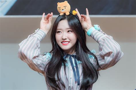 Loona Conhe A As Integrantes Do Seu Novo Grupo Preferido Letras Mus Br