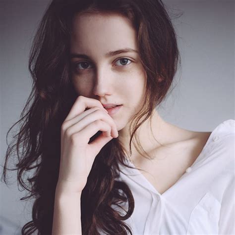 Cute Girls 37 Pics