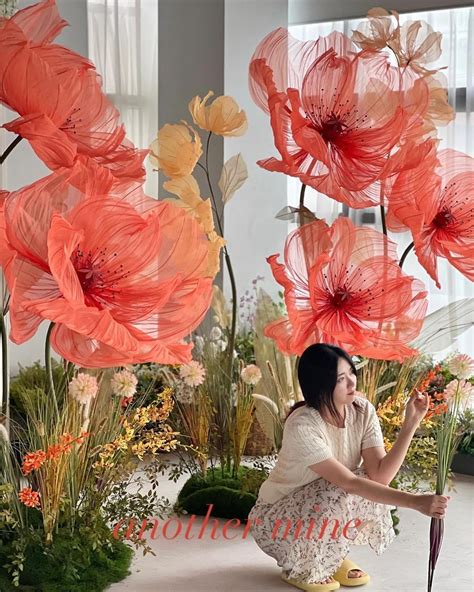 어나더마인🌿 자이언트플라워 페이퍼플라워 실크플라워 On Instagram 부산국제영화제 파라다이스 호텔 부산 플라워 제작 건🌷 10월 초 제작설치 후 최근 정말
