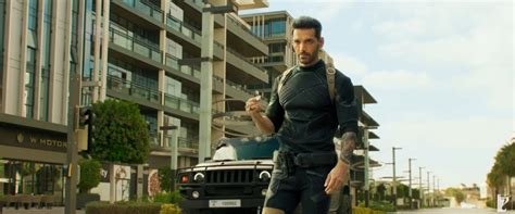 Srk Calls John Abraham The Backbone Of Pathaan