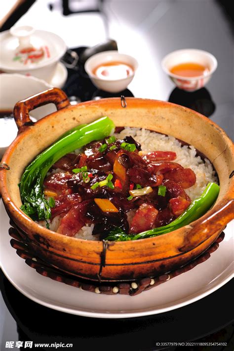 叉烧煲仔饭摄影图 传统美食 餐饮美食 摄影图库 昵图网