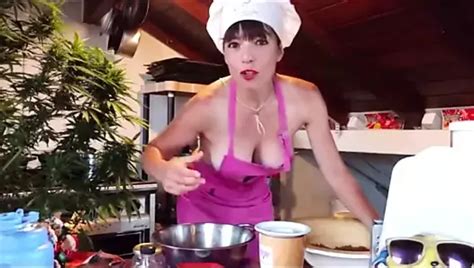 Braless Girl With Big Tits Talita The Chef 5 Xhamster