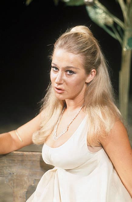 Young Helen Mirren From Stage Actress To Hollywood Star First For Women