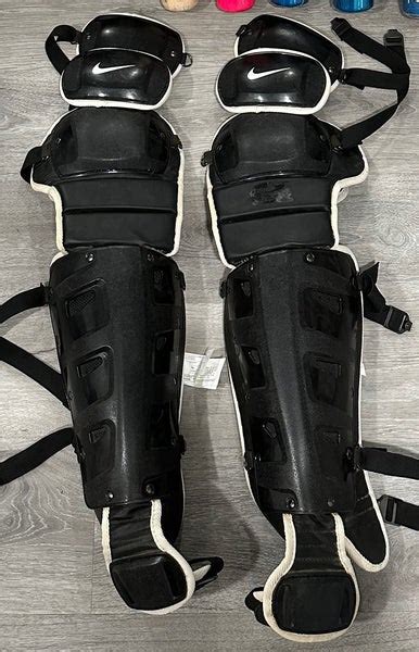 Nike Catchers Shin Guards Sidelineswap Buy And Sell On Sidelineswap
