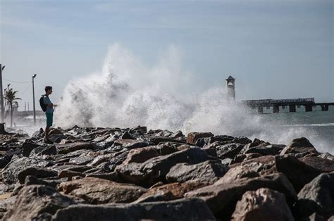 Marinha emite alerta de ventos de até 61 km h no litoral do RN Rio