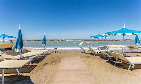 Spiaggia Di Gabicce Dove Andare Al Mare Riviera Romagnola
