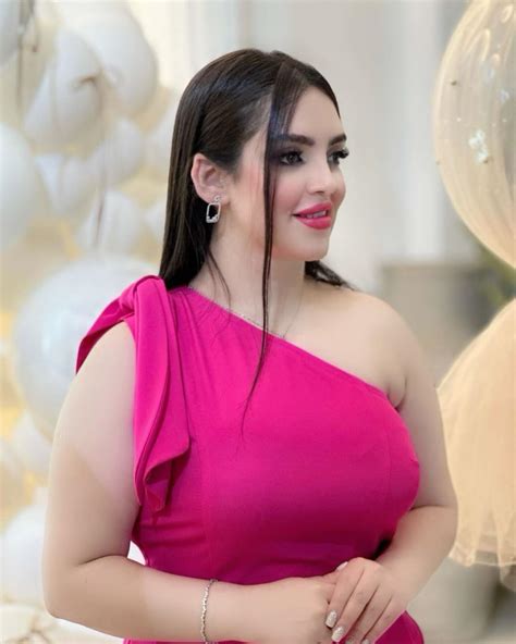 ولی خداوکیلی زن‌بودن تو ایران یه مبارزه‌ی تمام‌وقته