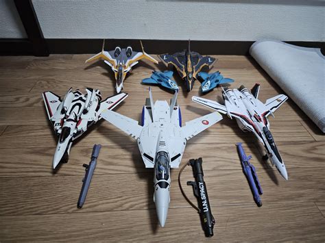 Macross Jet Dump Most Of The Models Cuz Some Ac Fans Are Also Macross
