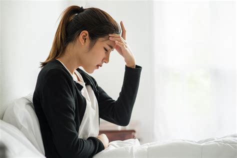 7 Obat Alami Untuk Meredakan Sakit Kepala Dari Rumah Berkeluarga