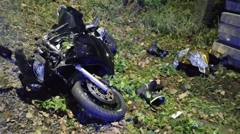 Uderzył motocyklem w betonowe płyty Interweniował śmigłowiec LPR Dziennik Wschodni