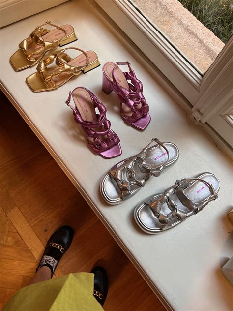 Luciano Padovan Shoes Italian Shoes That Dressed Carrie Bradshaws Feet At Sex And The City