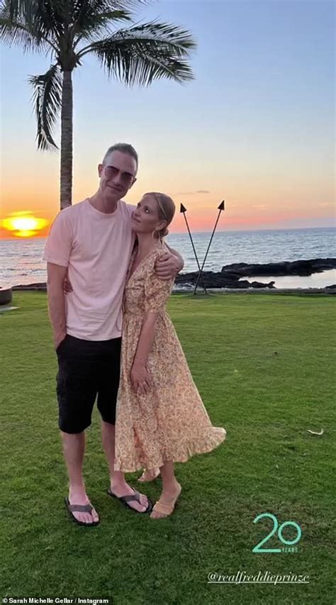 Sarah Michelle Gellar Calls Out Howard Stern For Comments About How Her