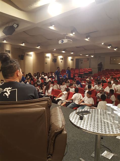 Pedreiros S O Artistas Di Logos Po Ticos Entre Constru O Civil E Arte Contempor Nea